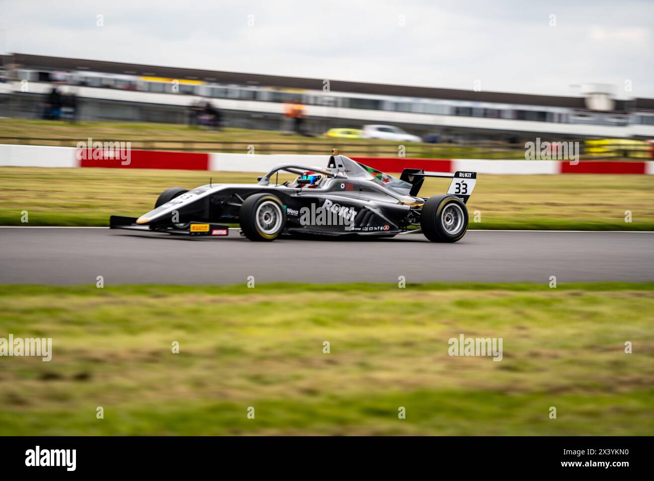 Leo Robinson 33 JGR Developments Qualifying at Donington Park, Derby ...