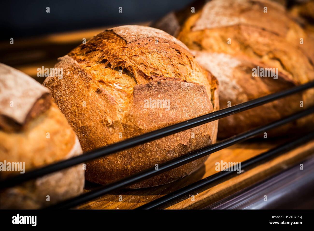 Shelf with goods hi-res stock photography and images - Alamy