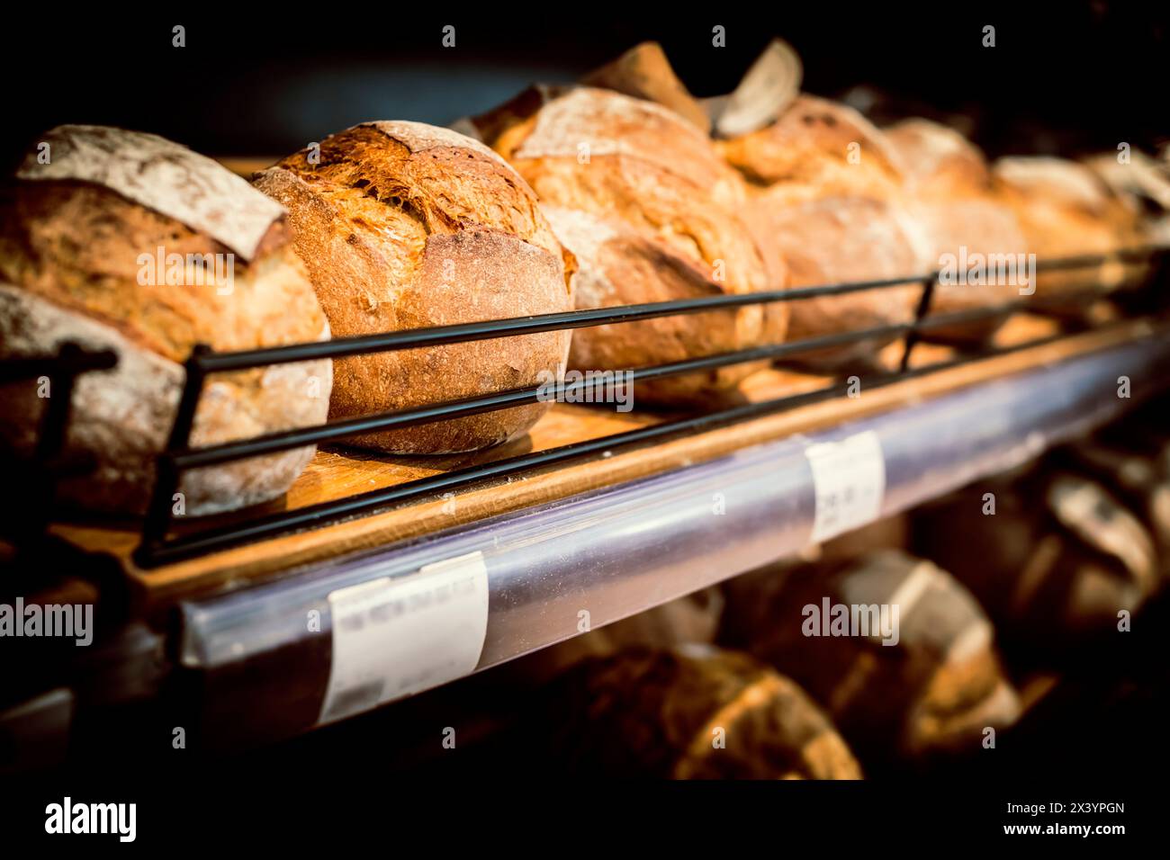 Bread shelf supermarket hi-res stock photography and images - Alamy