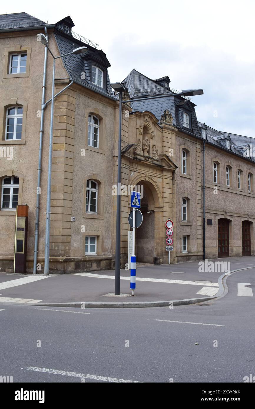 Grand public building hi-res stock photography and images - Alamy