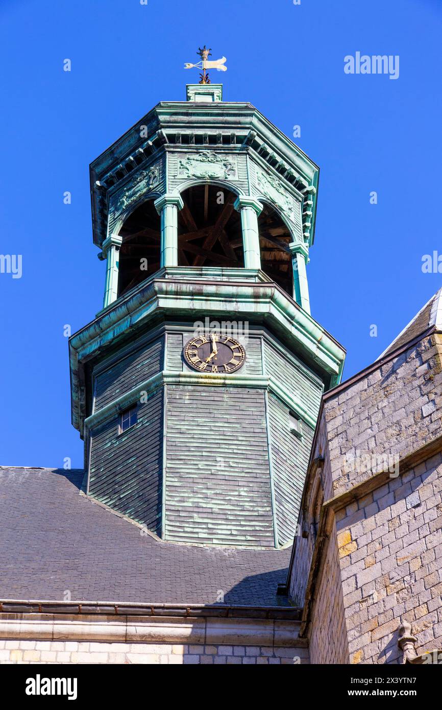 Mons belgium town hall hi-res stock photography and images - Alamy