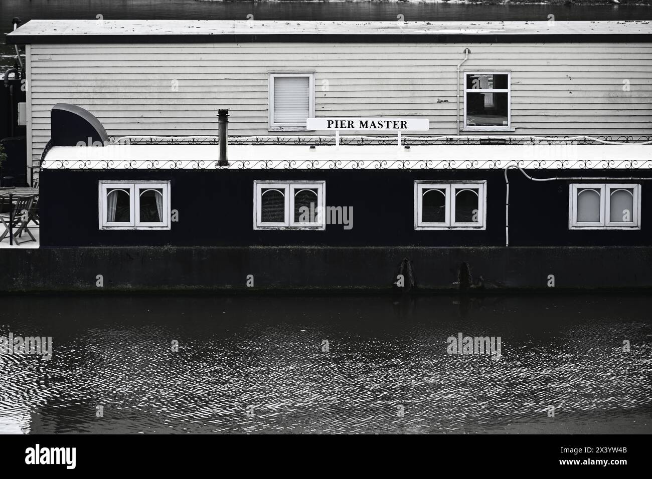 Hammersmith pier hi-res stock photography and images - Alamy