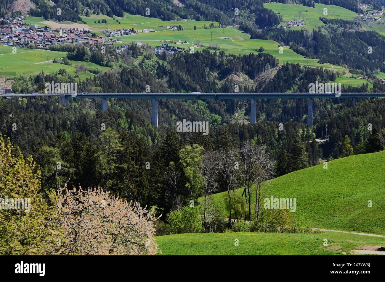 Die Europabrücke bei Innsbruck ist das Kernstück der österreichischen ...