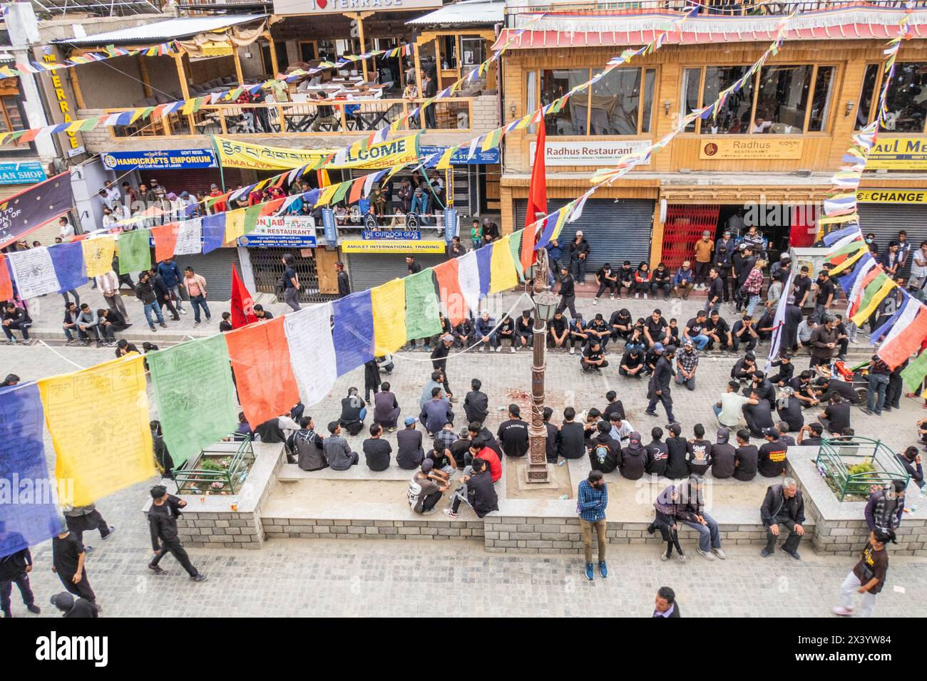 Walking Street and Jama Masjid, Leh, Ladakh, Indi Stock Photo - Alamy