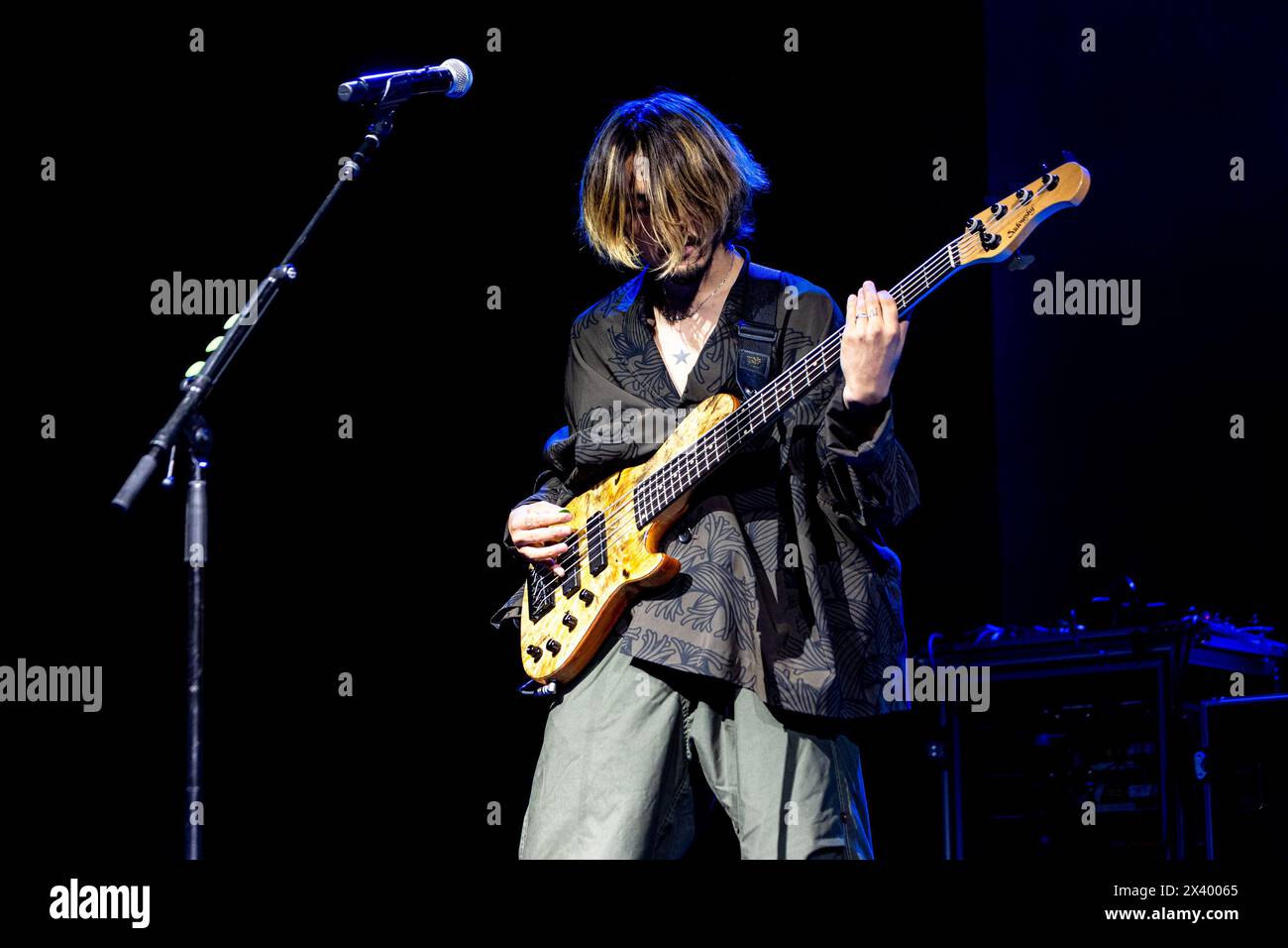 One ok rock photos hi-res stock photography and images - Alamy