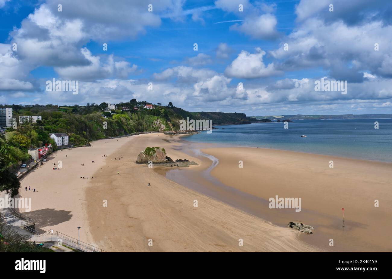Tenby North Beach, Tenby, Pembrokeshire, Wales Stock Photo - Alamy