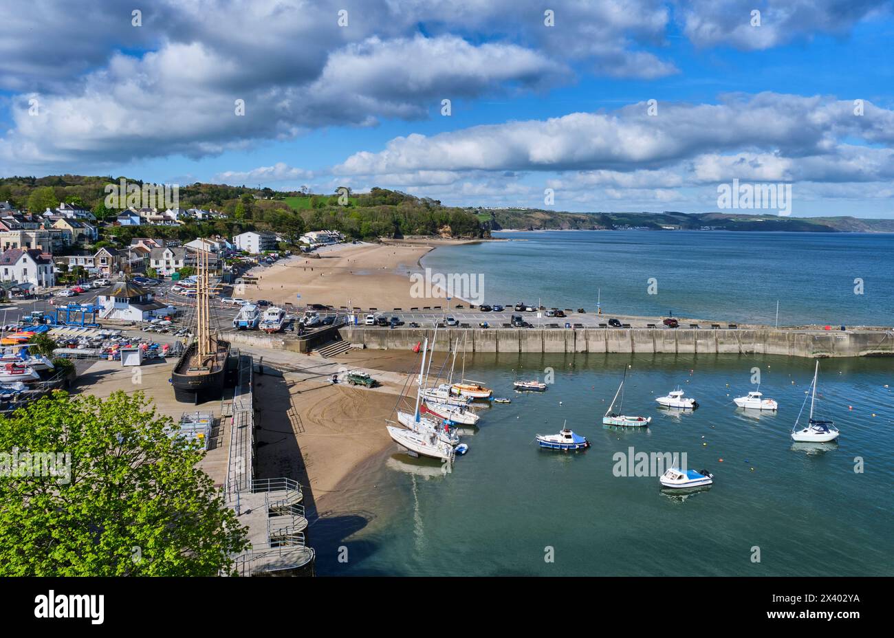 Saundersfoot wales hi-res stock photography and images - Alamy