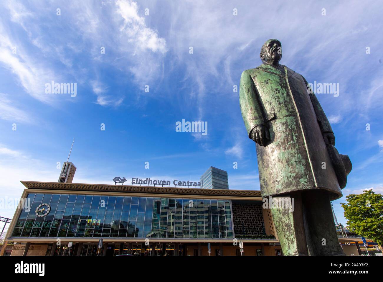 Europe, Nederlands. Eindhoven. Railway station. Anton Philips statue ...