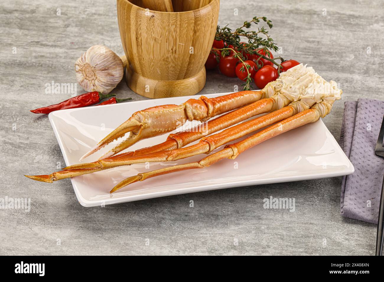 Delicous luxury boiled crab claw legs Stock Photo - Alamy