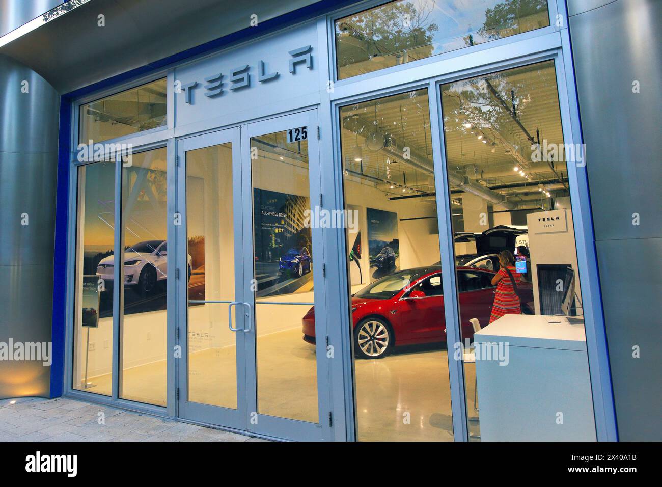 Tesla florida hi-res stock photography and images - Alamy