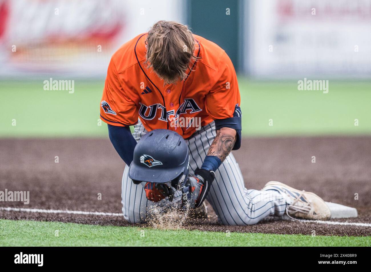 Houston, Texas, USA. 28th Apr, 2024. UTSA Roadrunners outfielder Mason ...