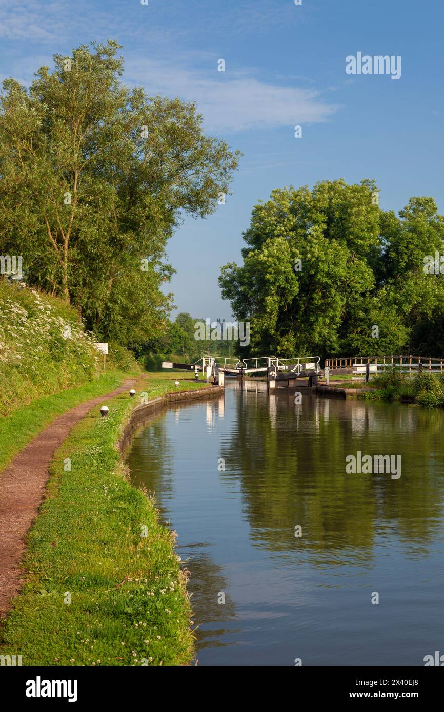 England, Northamptonshire, Braunston, Braunston Grand Union Canal with ...