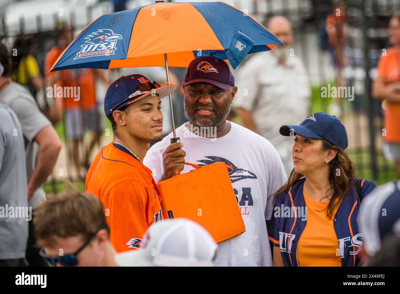 Houston, Texas, USA. 28th Apr, 2024. UTSA Roadrunners utility Isaiah ...