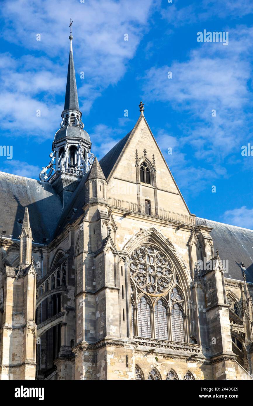Basilica of saint quentin hi-res stock photography and images - Alamy
