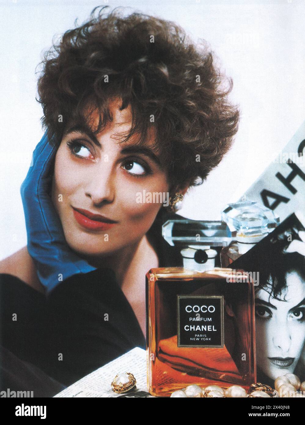 Chanel perfume advert 80s hi-res stock photography and images - Alamy