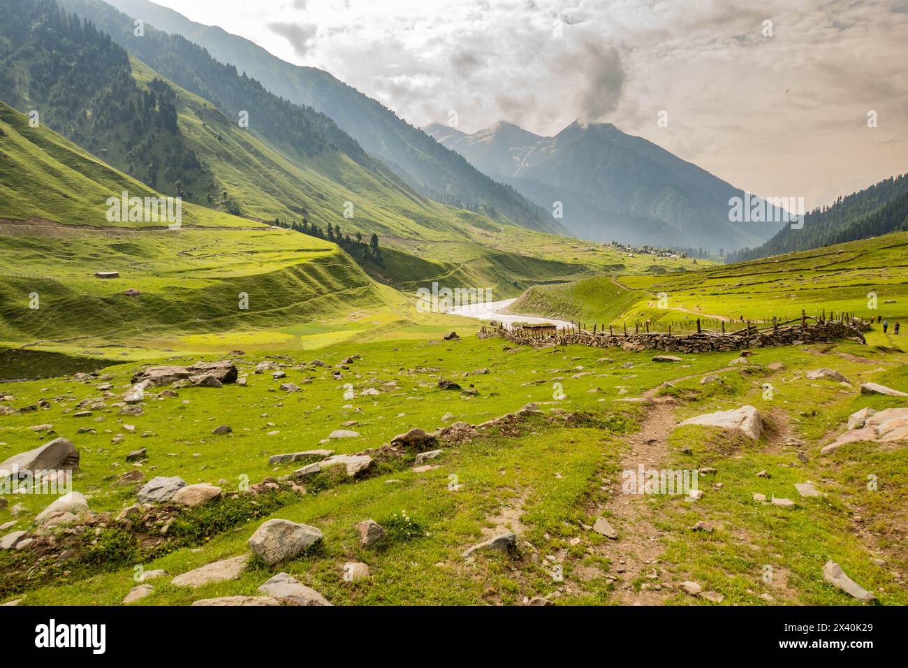Scenic view along the beautiful verdant Warwan Valley, Kashmir, India ...