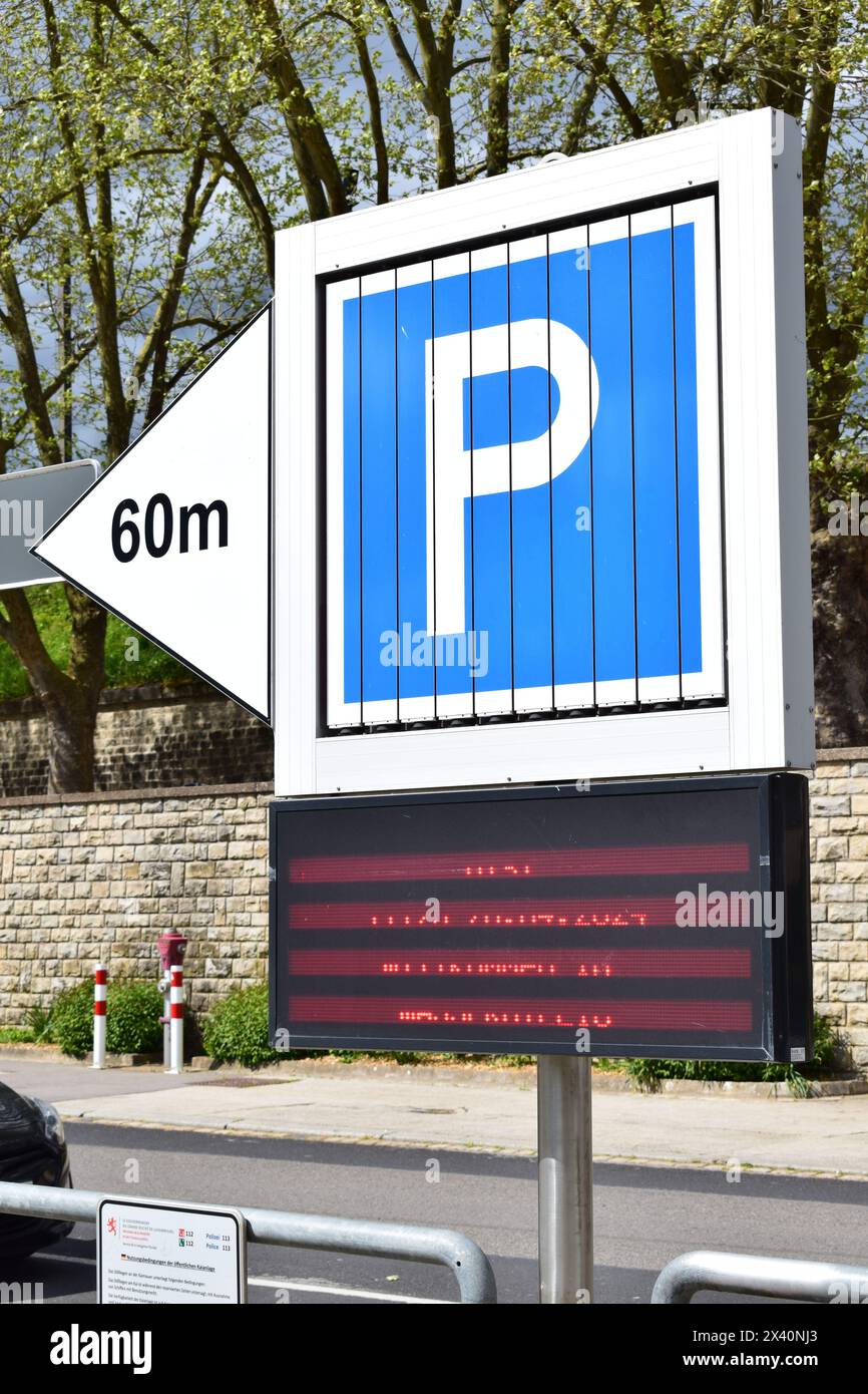 boat parking sign Stock Photo - Alamy