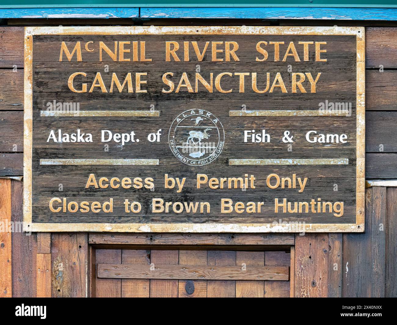 Game reserve sign hi-res stock photography and images - Alamy