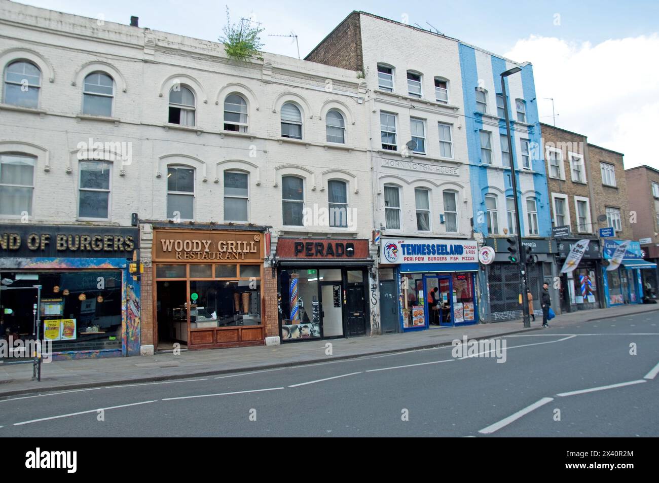 High street shops uk flats above hi-res stock photography and images ...