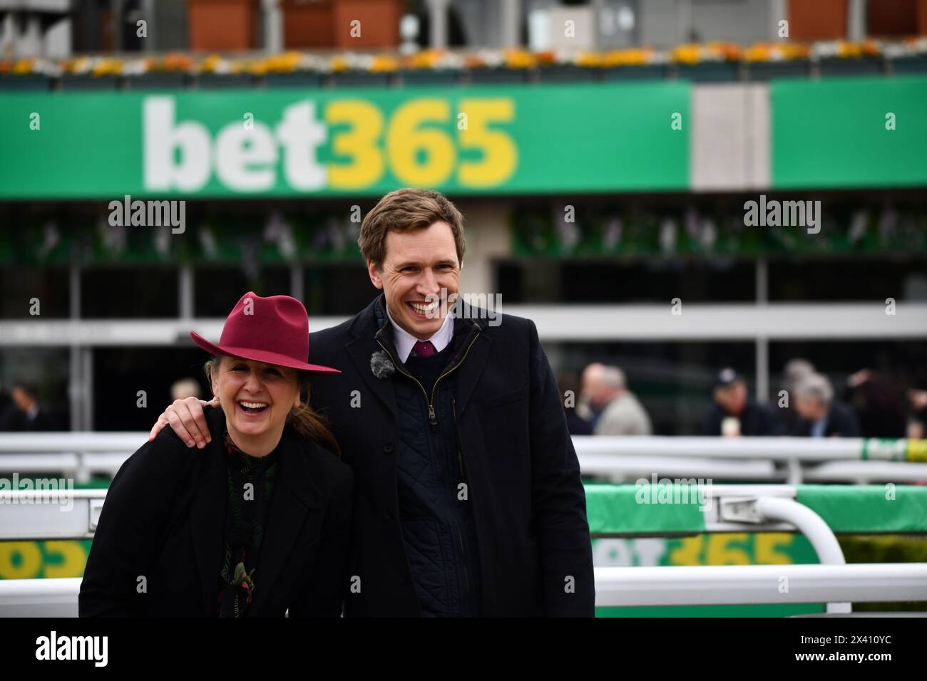 tv presenter OLI BELL and ALICE PLUNKETT Stock Photo - Alamy