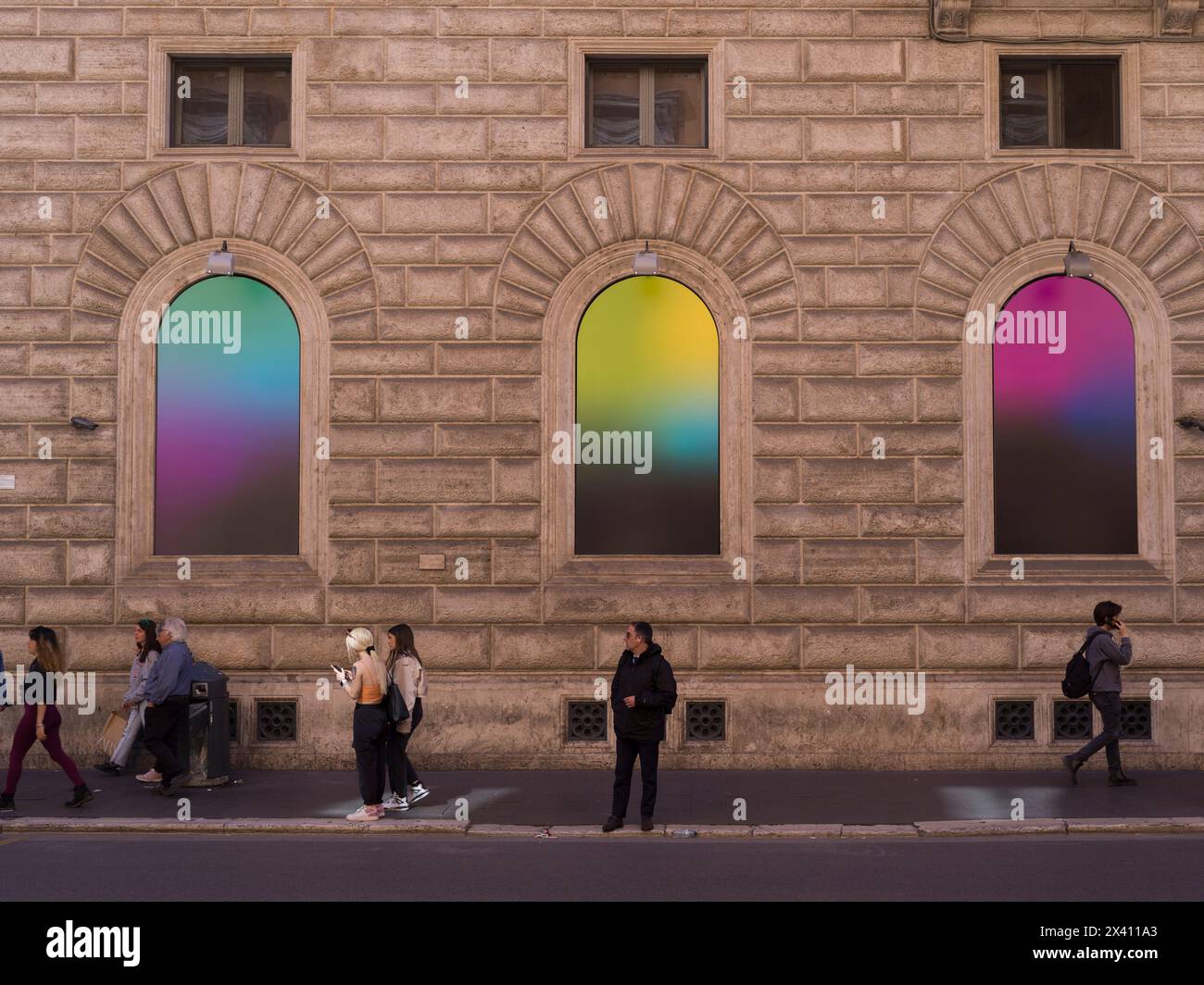 Three arch windows hi-res stock photography and images - Alamy