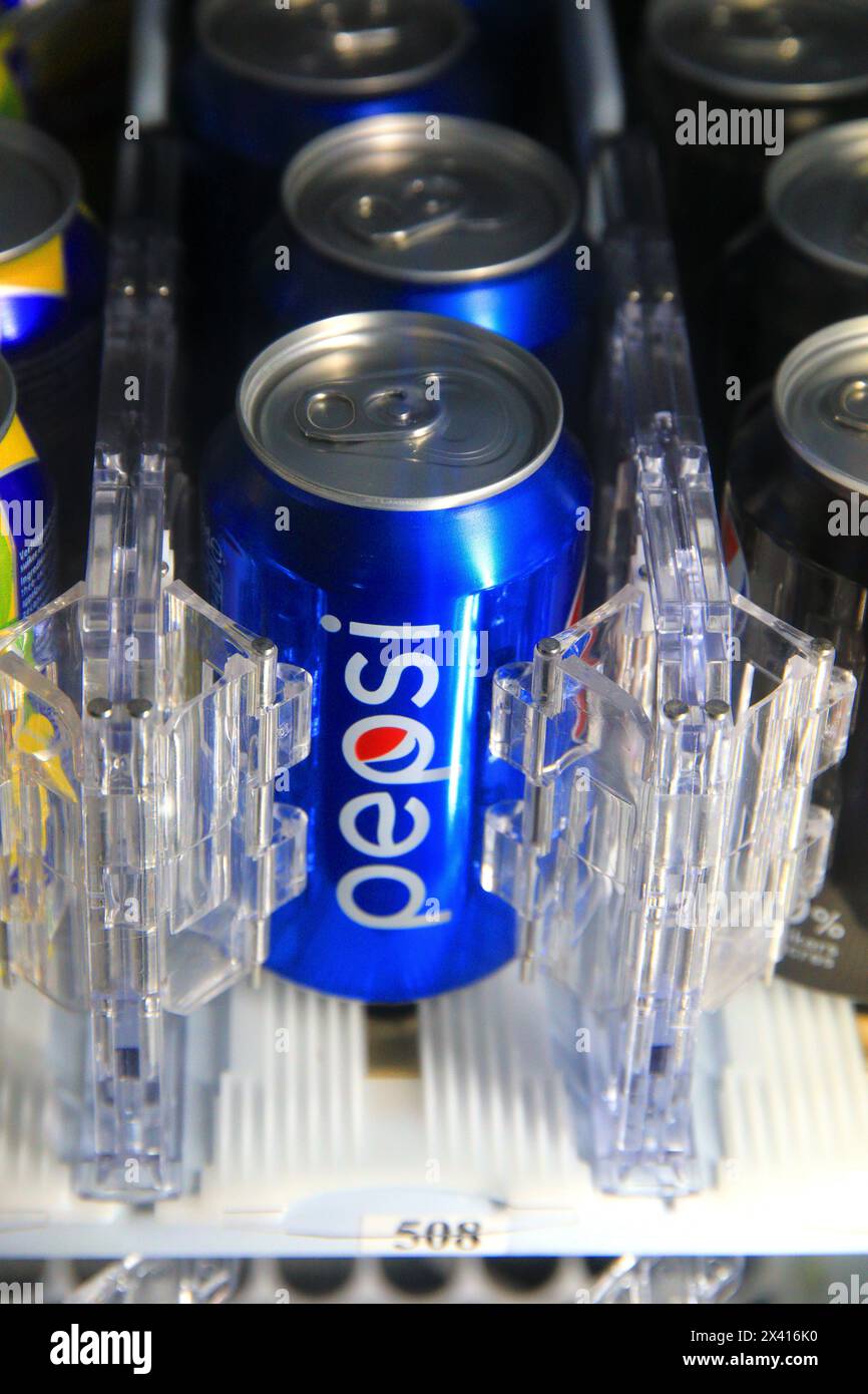 Pepsi machine hi-res stock photography and images - Alamy