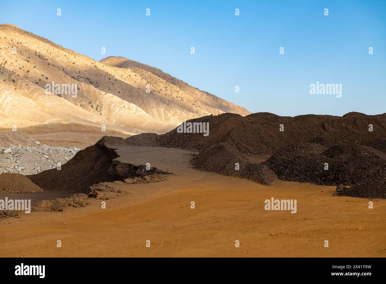 Mining material hi-res stock photography and images - Alamy