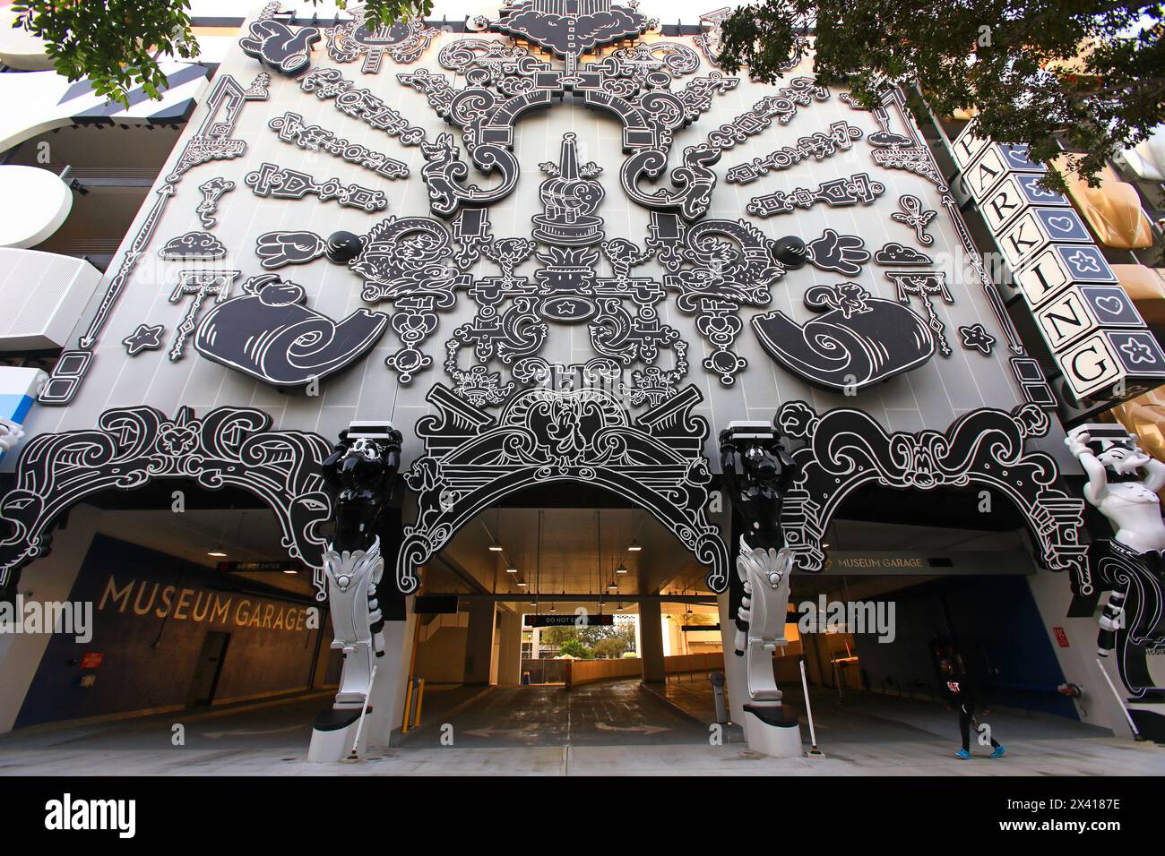 Museum garage miami hi-res stock photography and images - Alamy