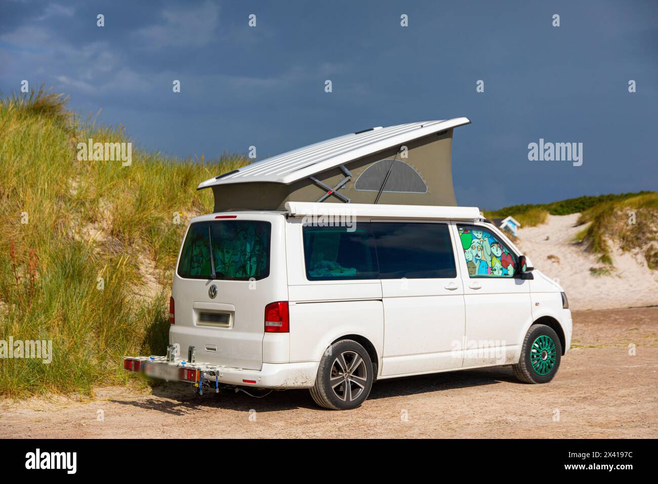 Converted van near a beach. Volkswagen Transporter Stock Photo - Alamy