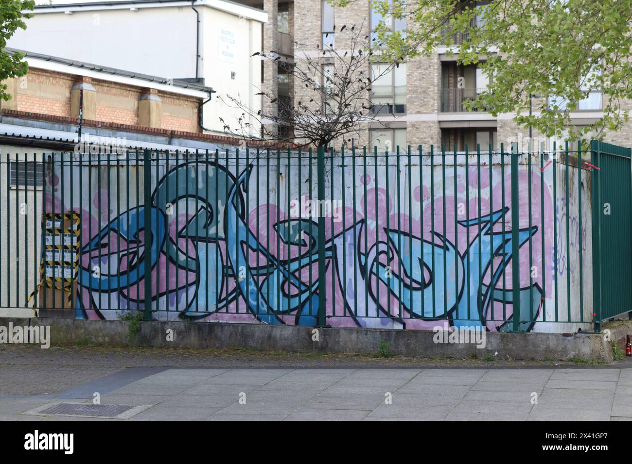 Graffiti on Commercial Way, Peckham Stock Photo - Alamy