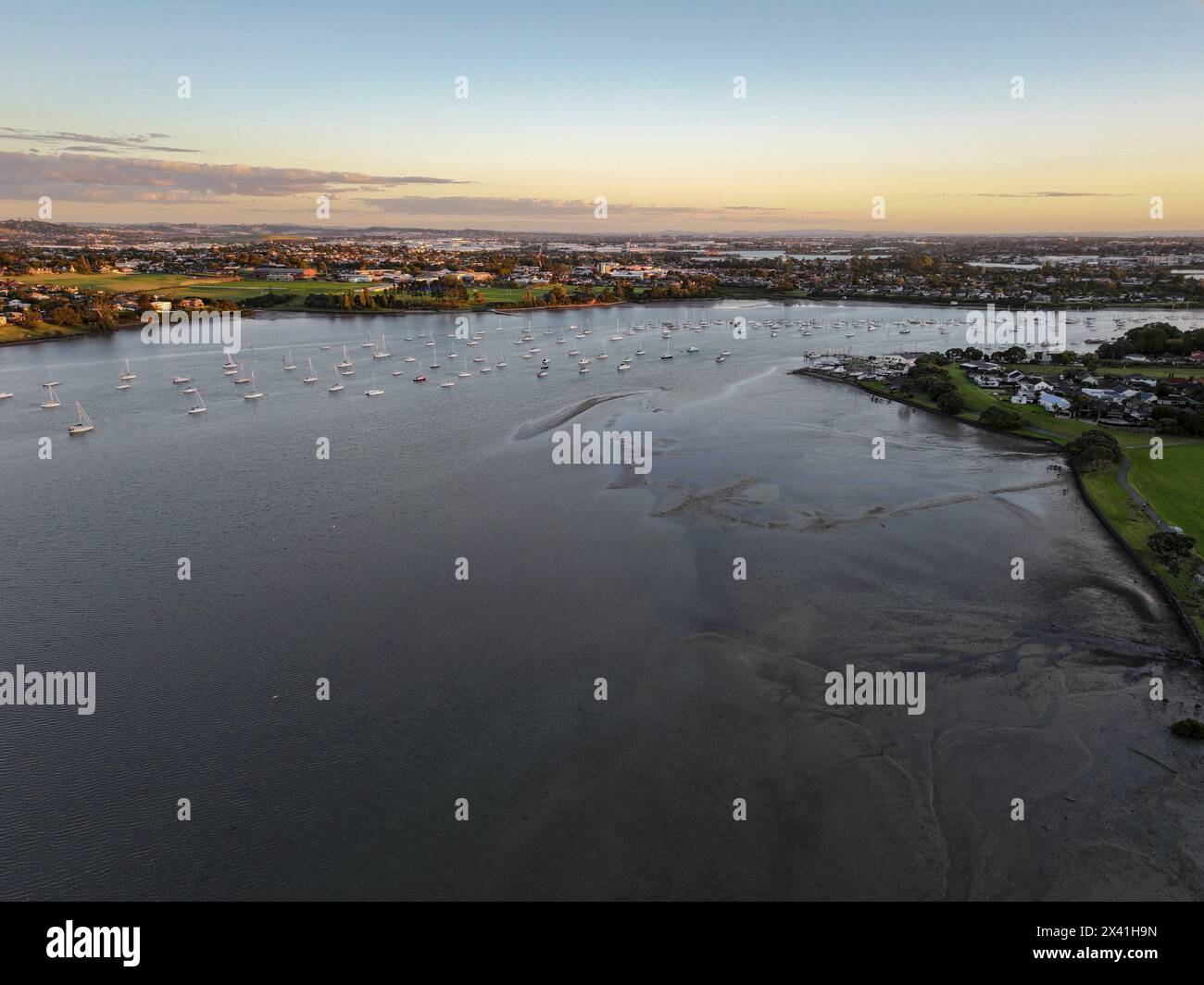 Tamaki river hi-res stock photography and images - Alamy