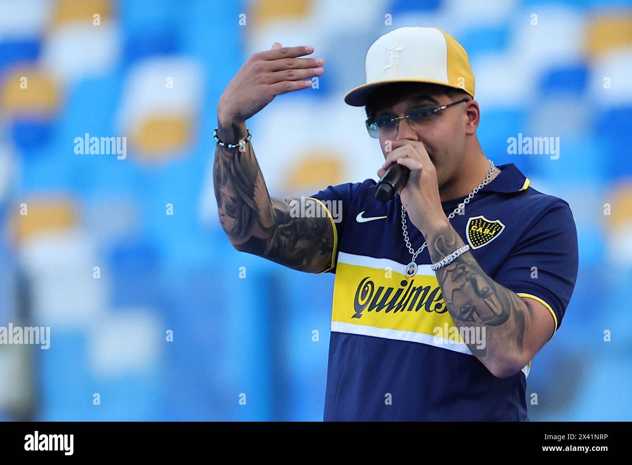 Italian singer Geolier performs prior to the Serie A football match ...