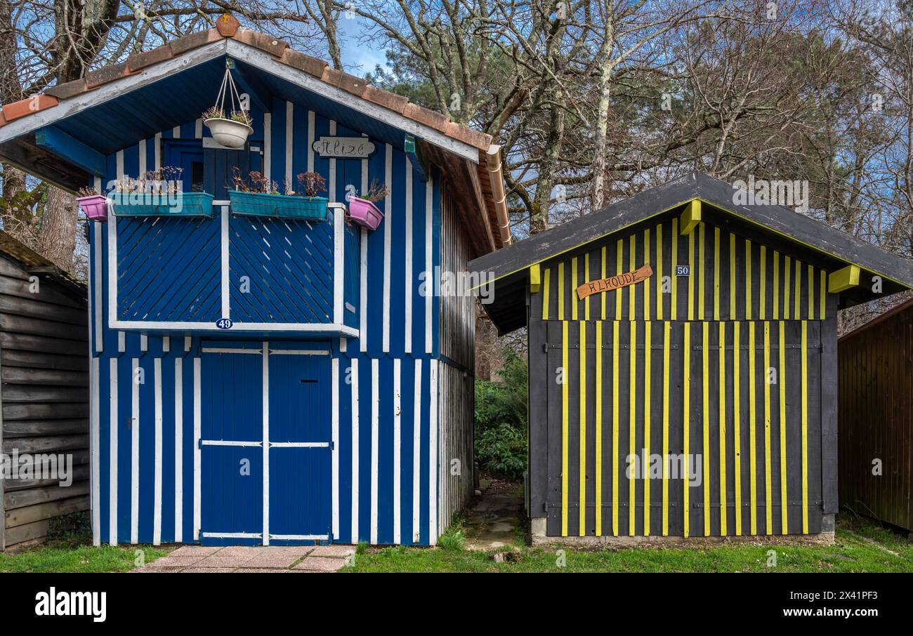 France, Gironde, Arcachon Bay (Bassin Arcachon), colorful huts of the ...
