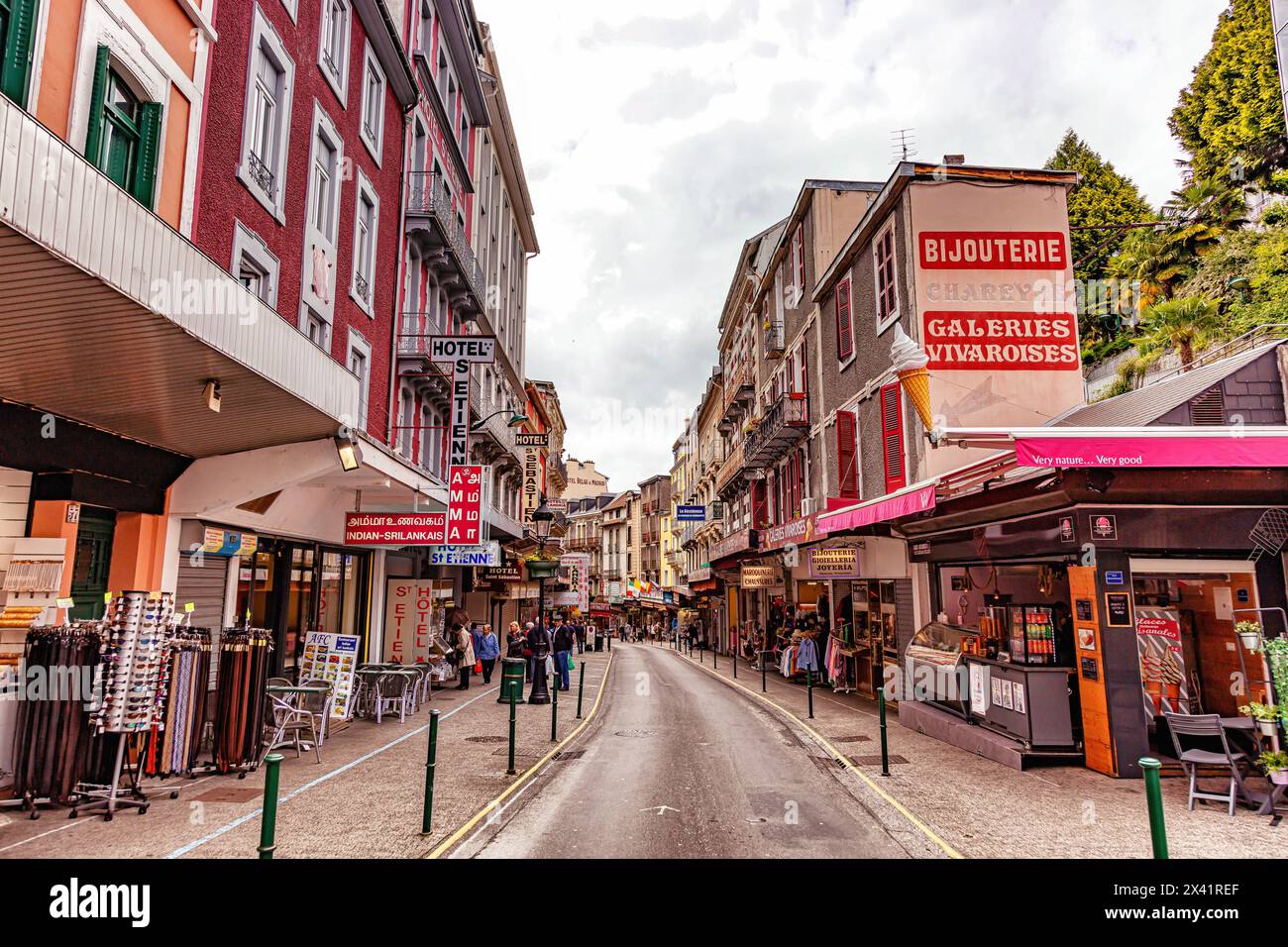 France hautes pyrenees lourdes road hi-res stock photography and images ...
