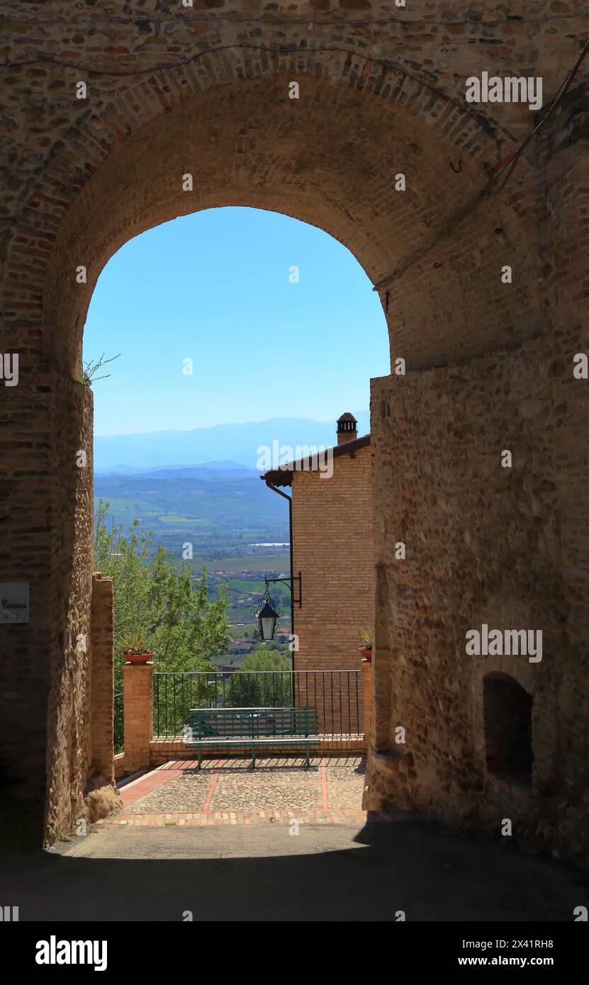 Medieval town Montepagano, Abruzzo Italy Stock Photo - Alamy