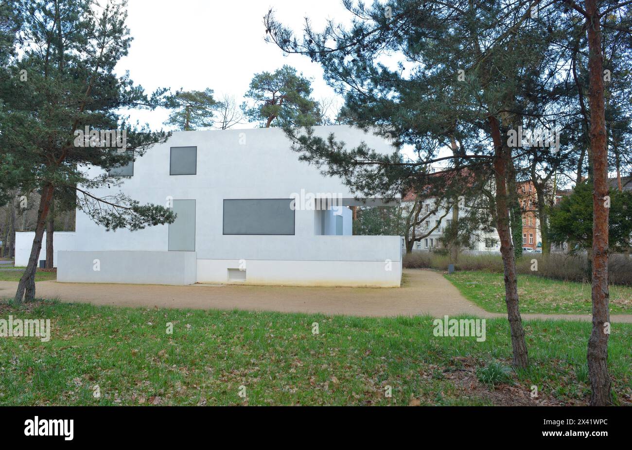 Bauhaus dessau masters' houses hi-res stock photography and images - Alamy