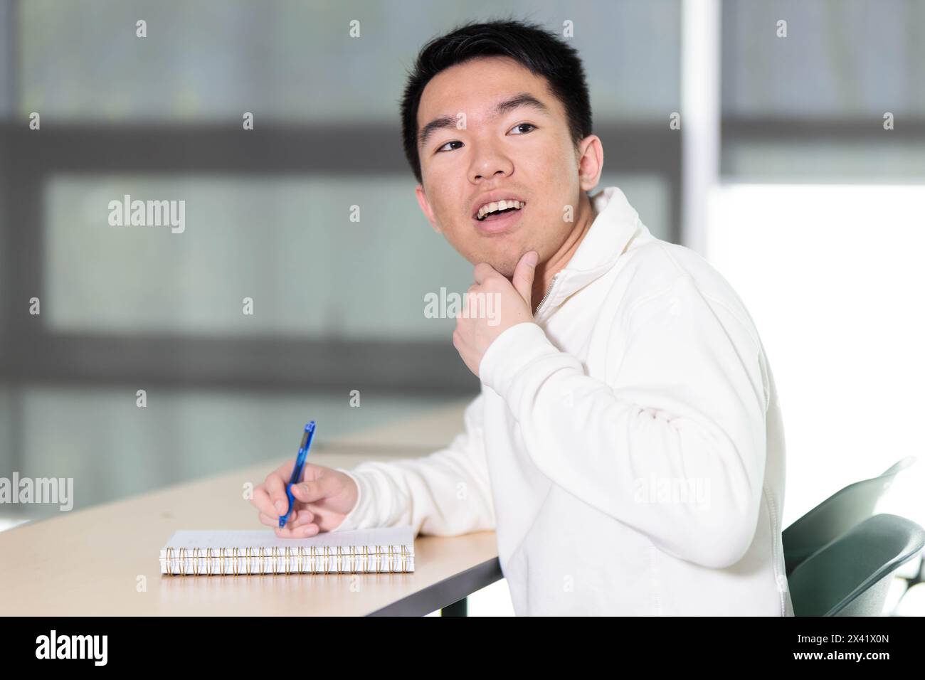 Daydreaming classroom hi-res stock photography and images - Alamy