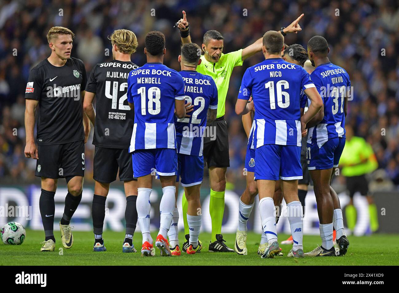 28th April 2024: Dragon Stadium, Lisbon, Porugal. Portugues league ...