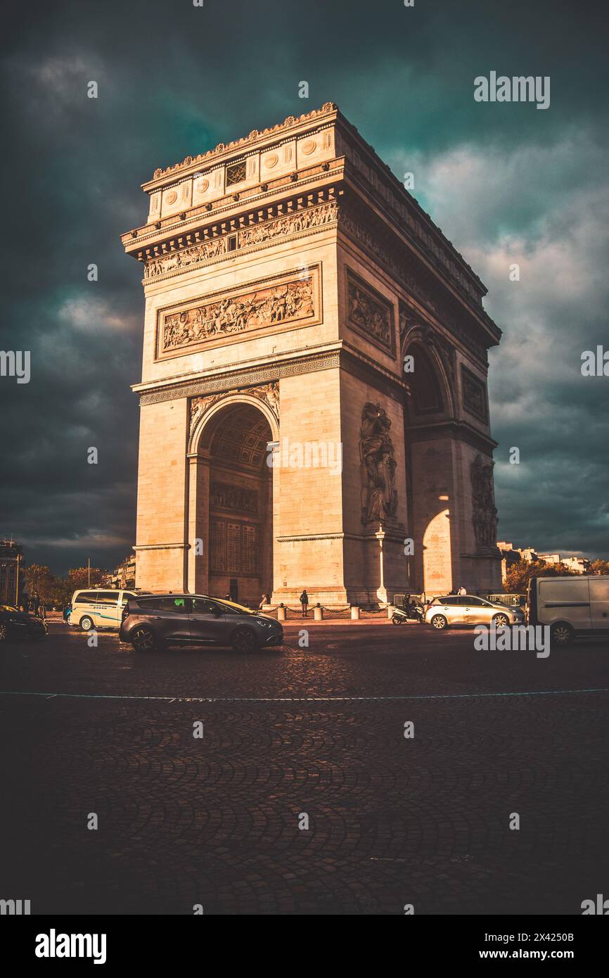 Paris, France - January 2024: Arc de Triomphe Stock Photo - Alamy
