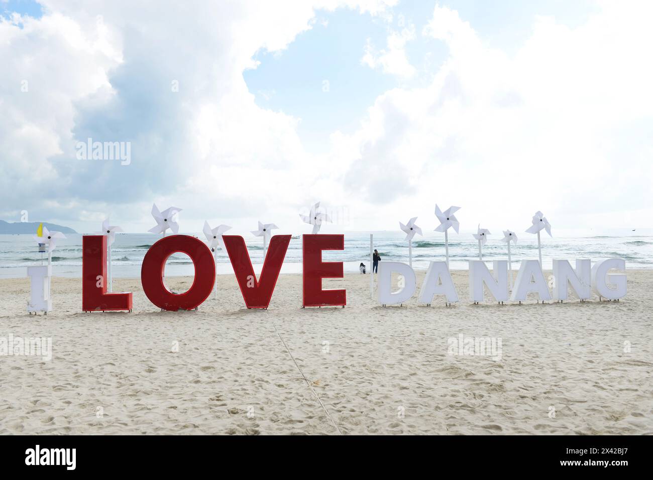 I Love Da Nang sign on the beach in Da Nang, Vietnam Stock Photo - Alamy