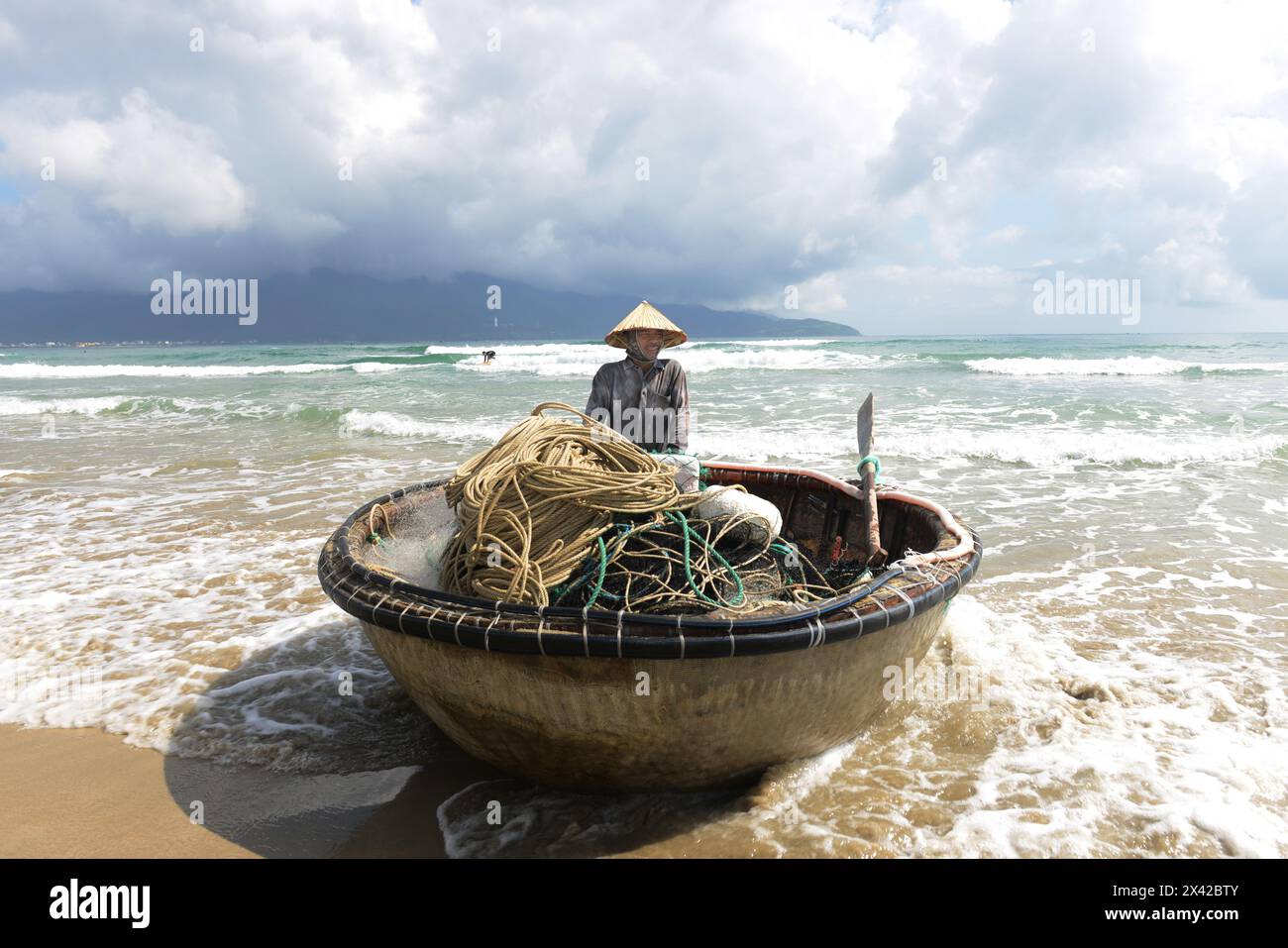 Woven boat hi-res stock photography and images - Alamy