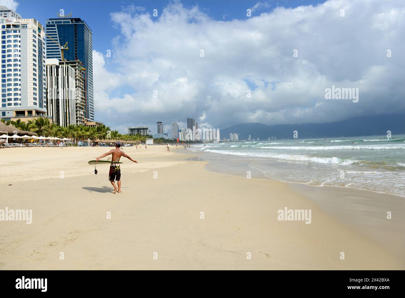 Changing on the beach hi-res stock photography and images - Alamy