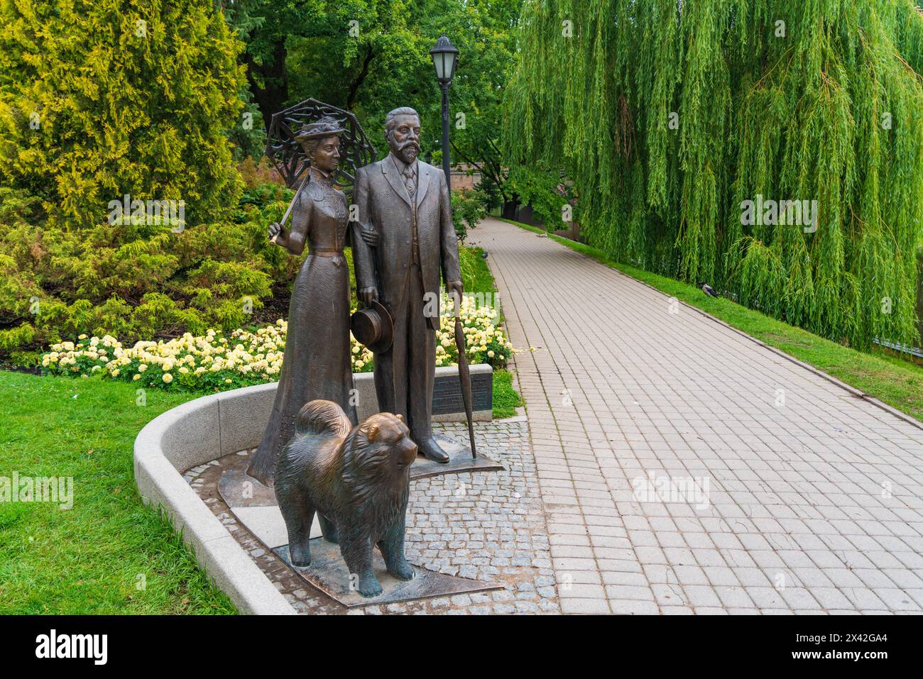 Statue of George Armitstead in the National Opera gardens in Riga ...