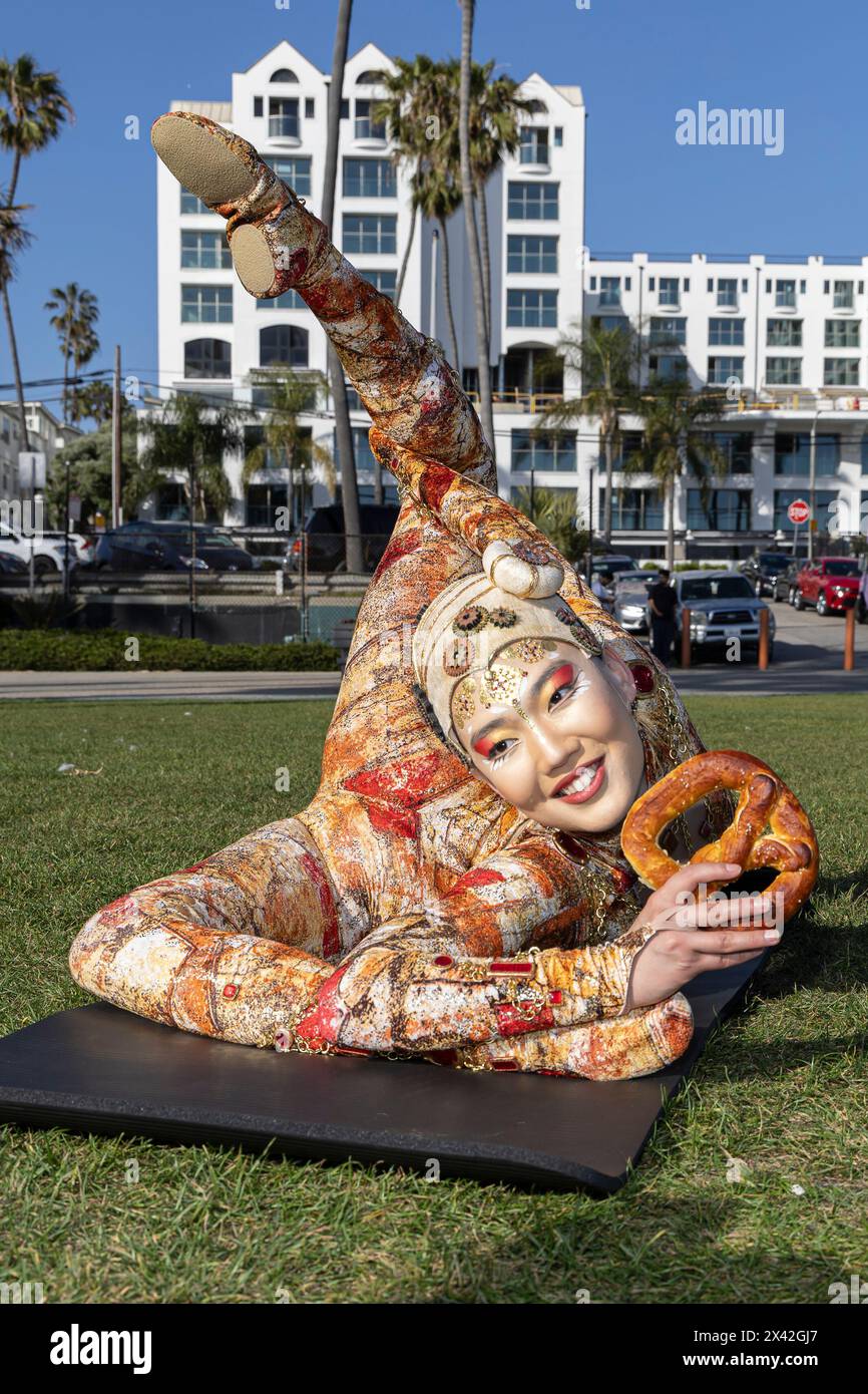 Santa Monica, USA. 29th Apr, 2024. Cirque du Soleil KOOZA performer ...