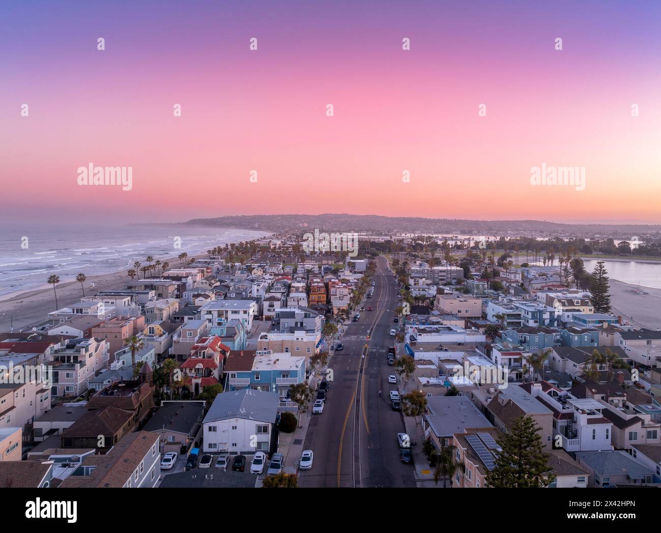 Ocean front walk mission bay hi-res stock photography and images - Alamy