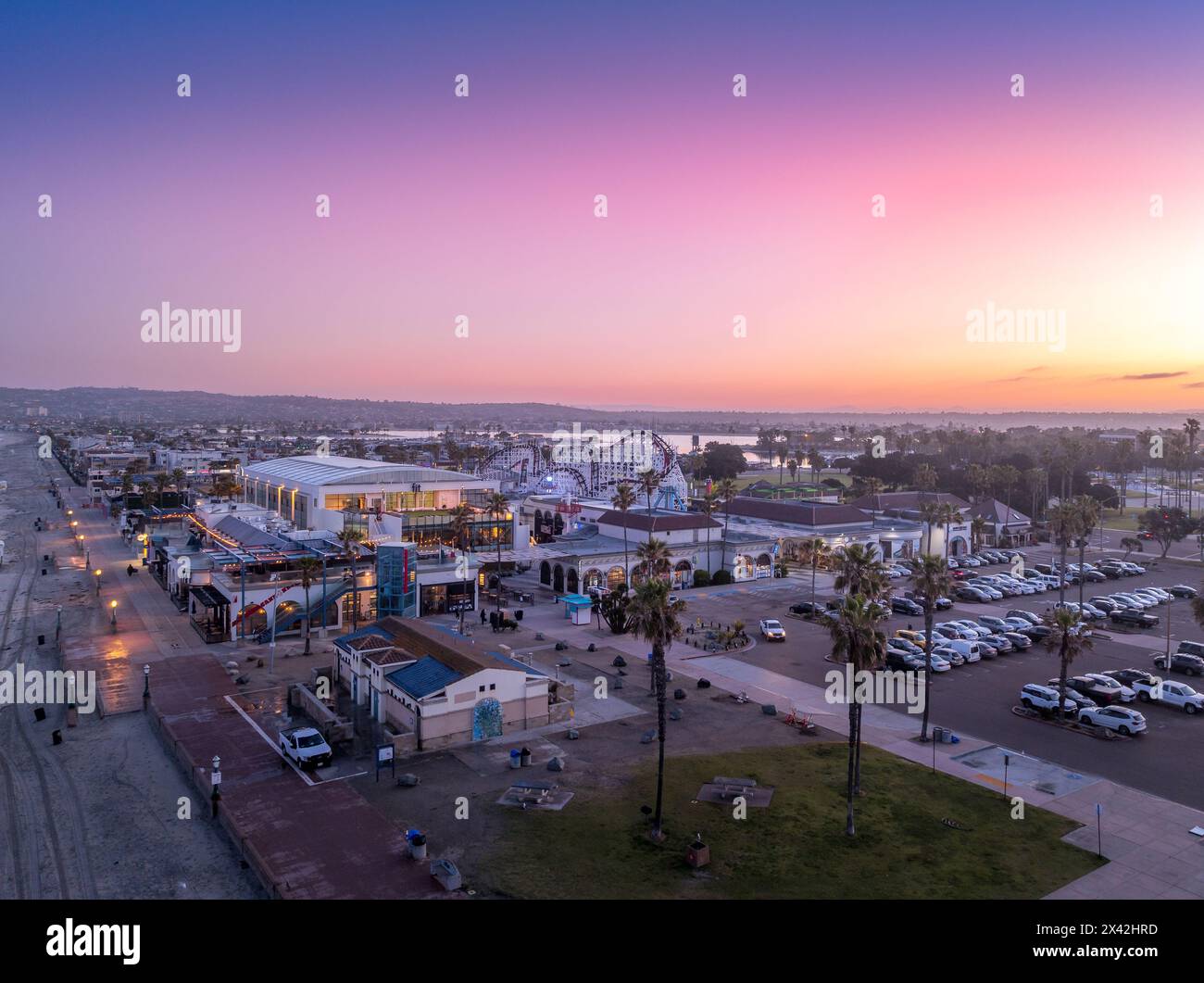 Ocean front walk mission bay hi-res stock photography and images - Alamy