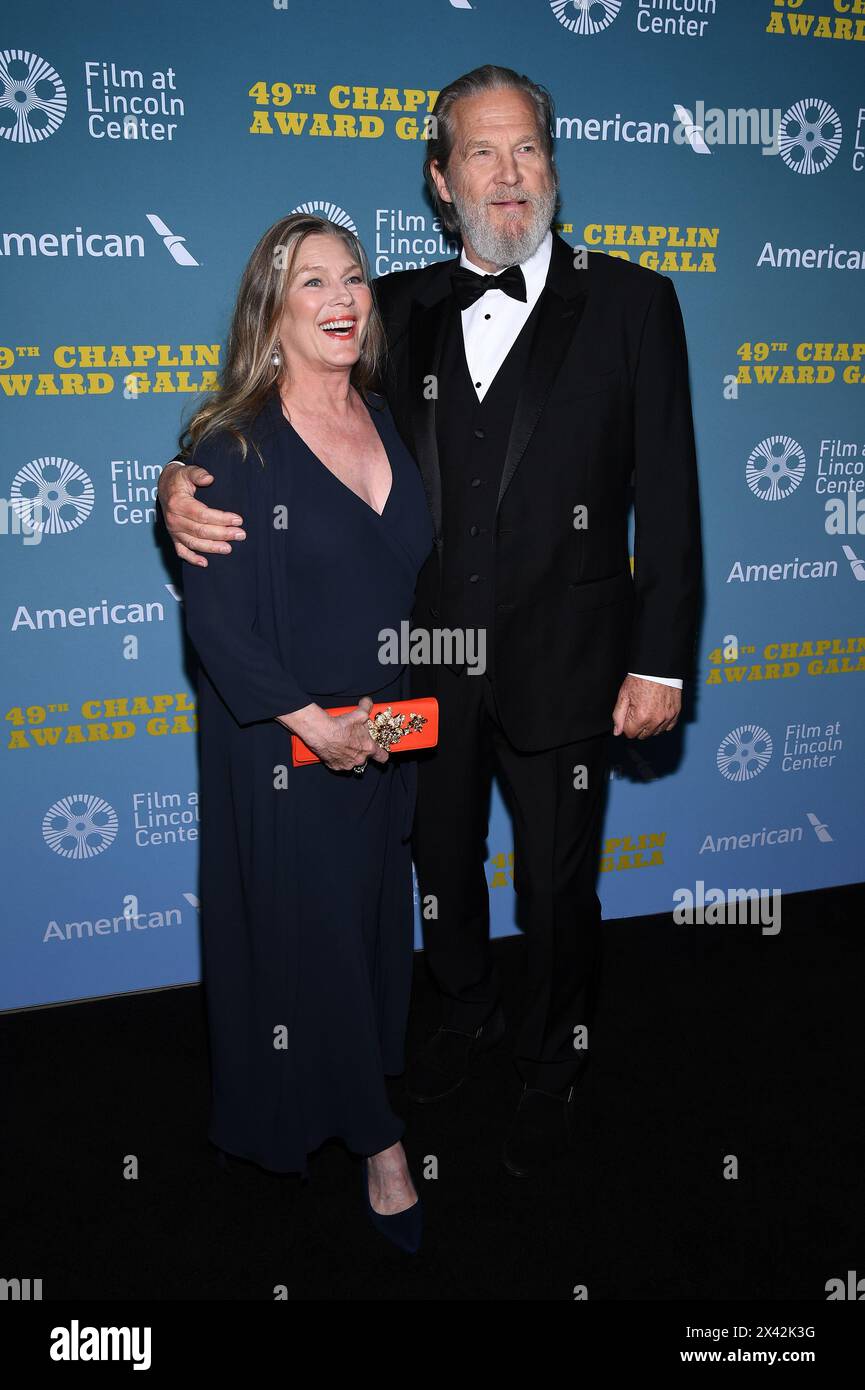 New York, USA. 29th Apr, 2024. (L-R) Susan Geston and Jeff Bridges ...