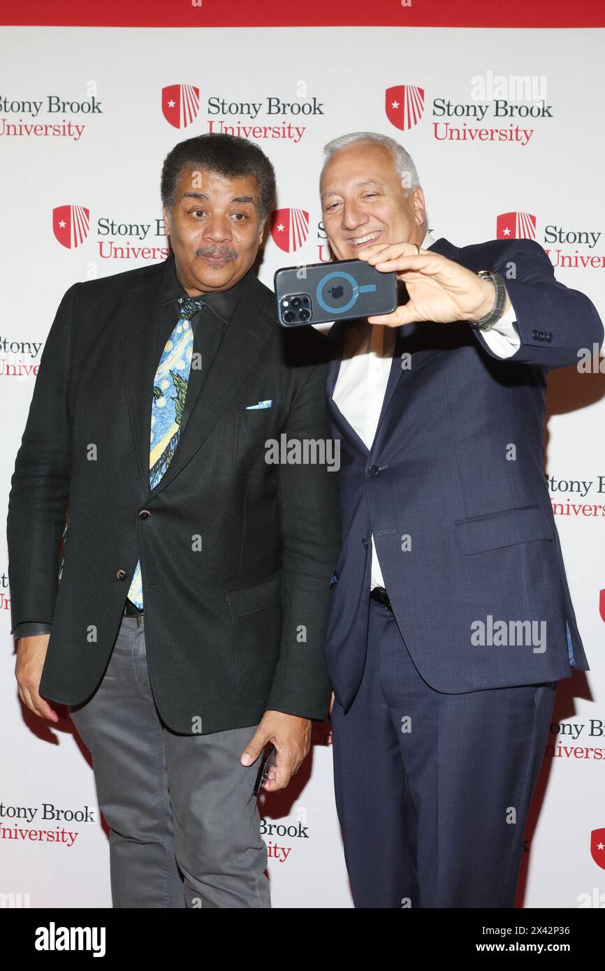 New York, United States. 29th Apr, 2024. Neil deGrasse Tyson and Mike ...