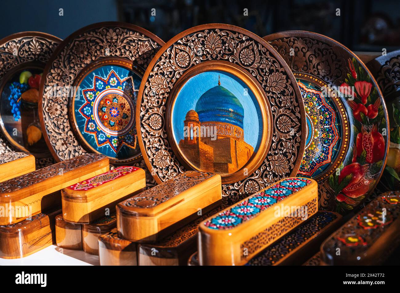 Uzbek wooden gift plates and caskets with wood carvings hand-painted ...