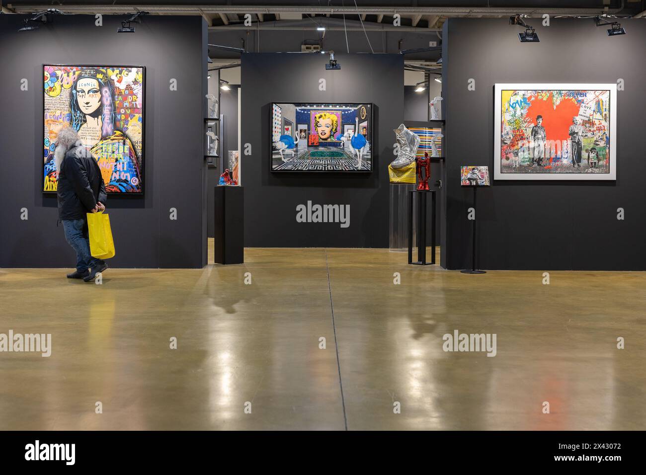 People Walking and Admiring Paintings in a Modern Art Gallery Stock ...